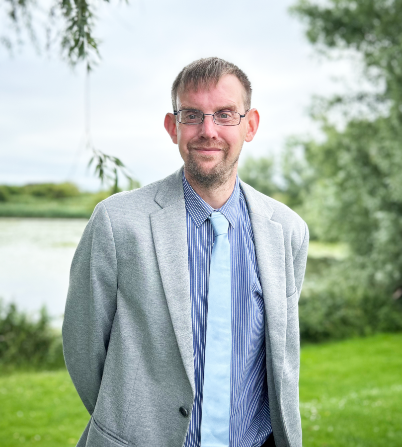 Our Management Team – iansyst Ltd